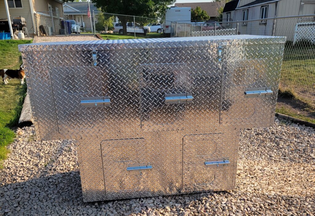 5 hole Crossover dog box – Coldwater Recreational Products